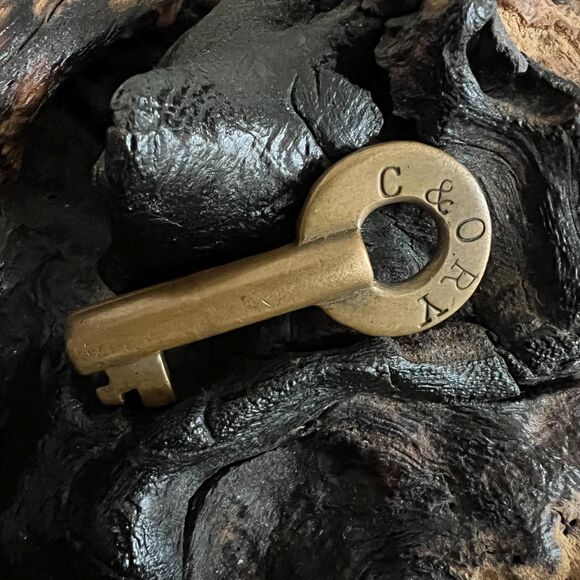 Vintage | Other | Chesapeake Ohio Railway Co Ry Railroad Rr Brass ...